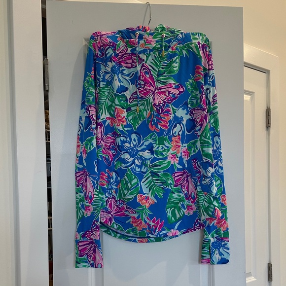 Lilly Pulitzer | Tops | Lilly Pulitzer Top With Built In Mask | Poshmark